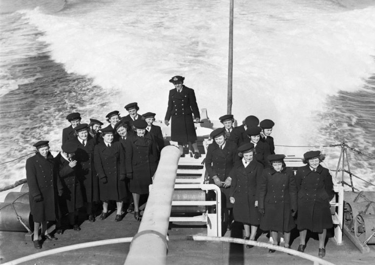Wrens — National Museum of the Royal New Zealand Navy